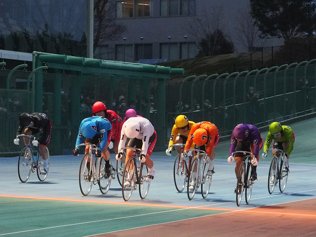 【鳳凰賞典レース結果】和田健太郎が1着で南関ライン上位独占、平原康多は5着に敗れる準決勝12r 競輪ニュース Netkeirin